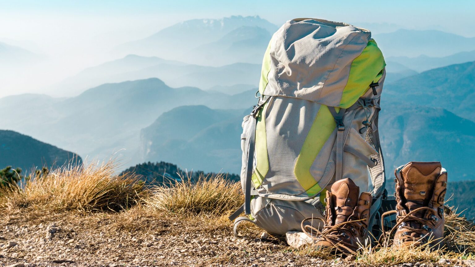 How to Pack Your Trekking Backpack for a Day Trip to the Mountains