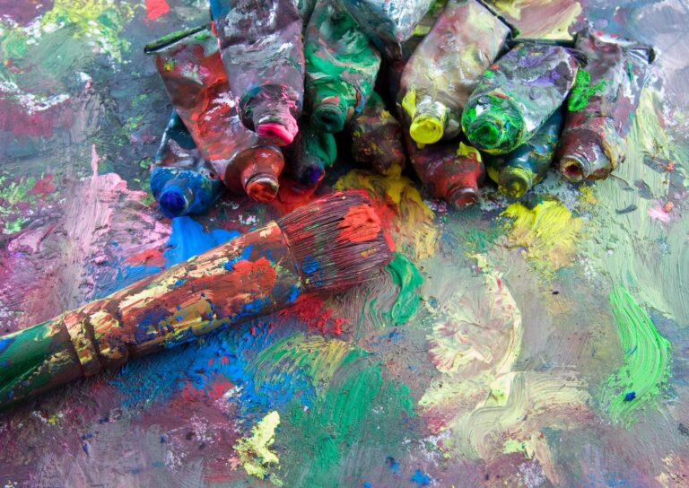 What are primary, secondary and tertiary colors and how do they work?