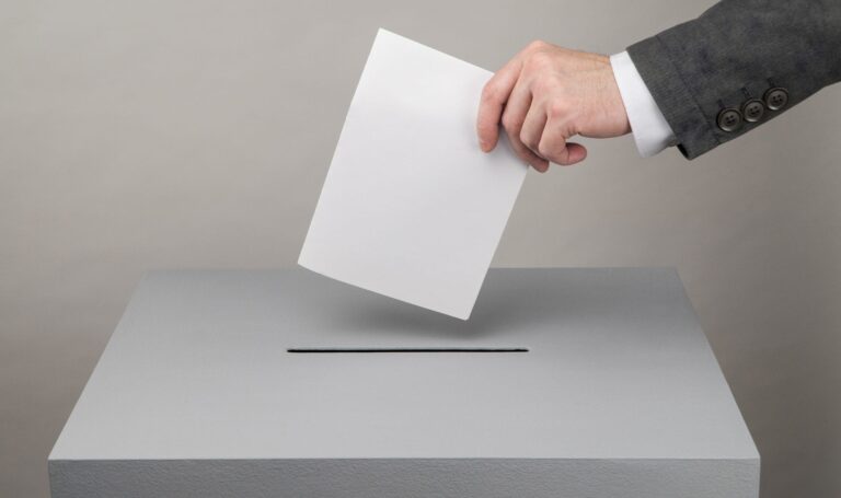 How to get to the outcome of a referendum after closing the seats: from ...